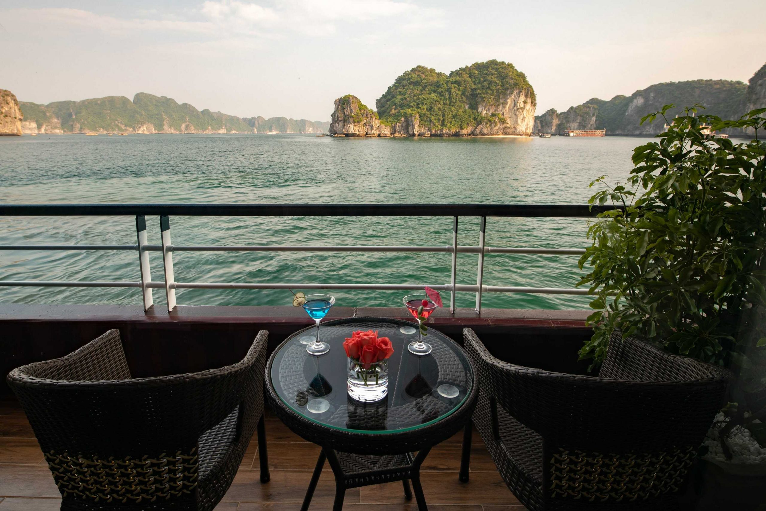 la-casta-regal-cruise-balcony - Old Quarter Travel | Hanoi Travel ...
