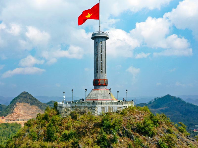 lung-cu-flag-pole - Old Quarter Travel | Hanoi Travel Agency | Customize Vietnam Tour